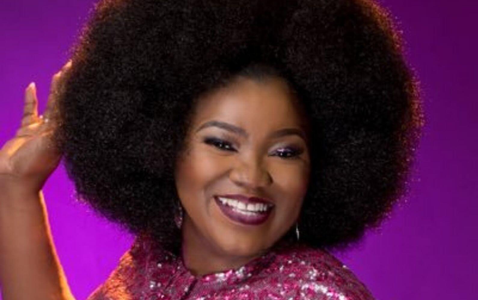 Biographie du chantre Lara George | adoramministry